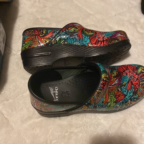 Dansko | Shoes | Floral Dansko Clogs Size 39 | Poshmark